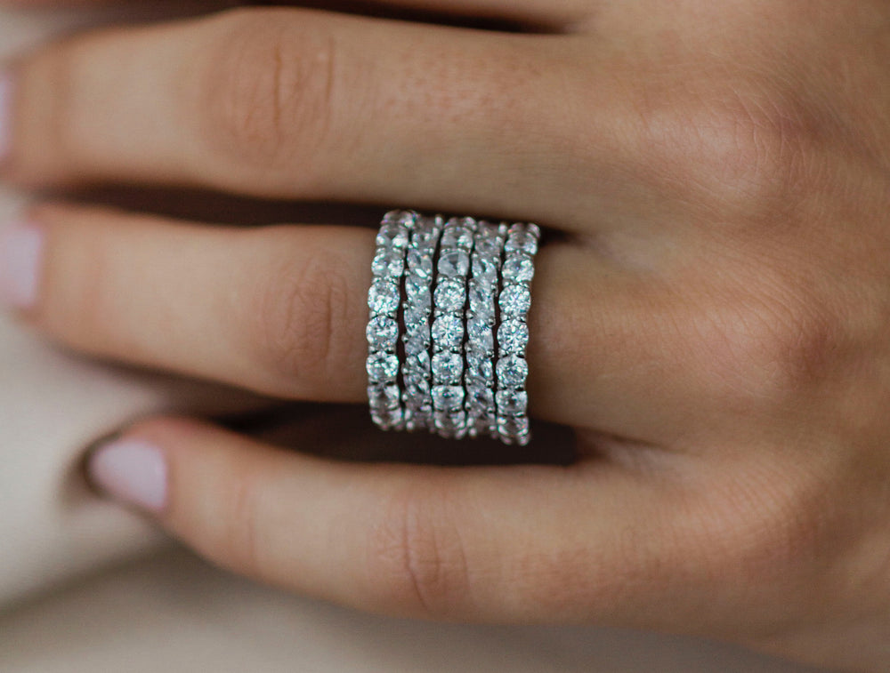 The Elsa Band (2 Carat) – Everly Rings